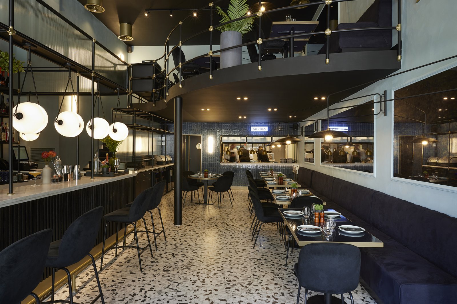 Piraeus Restaurant & Bar | The Port Square Hotels